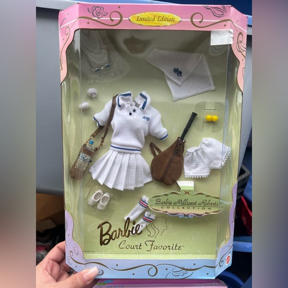 Barbie | Accessories | Vintage Limited Edition Barbie Court Favorite ...